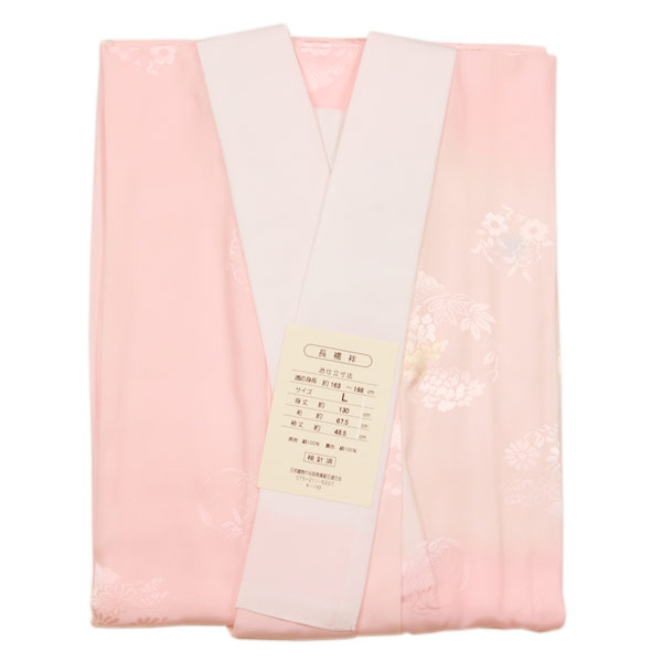◆素材　正絹 ◆サイズ　L寸 　◎身丈約130cm　◎袖丈約48.5cm　◎裄約67.5cm 　◎適応身長：約163cm〜168cm ◆袖無双仕立て・ポリエステル半衿付き ◆地色　ピンク色系 ※地紋はおまかせになります。 お仕立て上がりの袖...