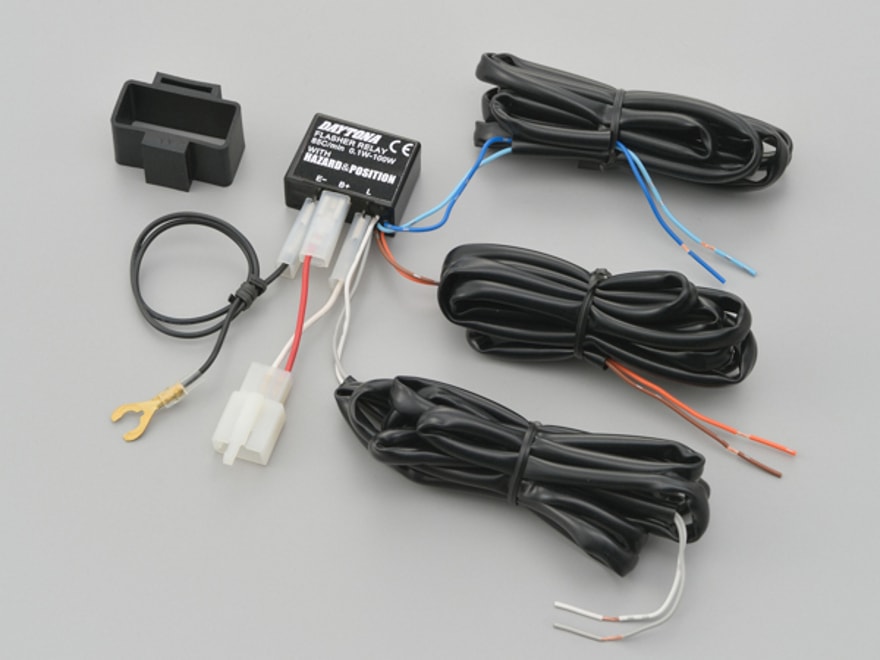 ウインカーリレー　DAYTONA　管理番号：00-P278◆ハザード＆ポジション機能付きのLED対応ウインカーリレー3PIN ◆ハザード機能が付いていない車両にハザード機能を追加できます（※1） ※1 ハザード用のスイッチが別途必要です ◆...