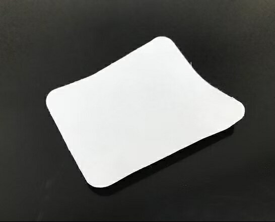 ★商品説明★ 1 人工蛹室H専用保湿ネル・型番I： 保湿用ネルの貼り方・貼り直しは難しいので貼り付け前に位置をご確認ください。 蛹室上部の両サイドどちらかから蛹室の局面に沿って貼り付けていきます。その際、最初に貼り付ける側の剥離紙を数センチ...