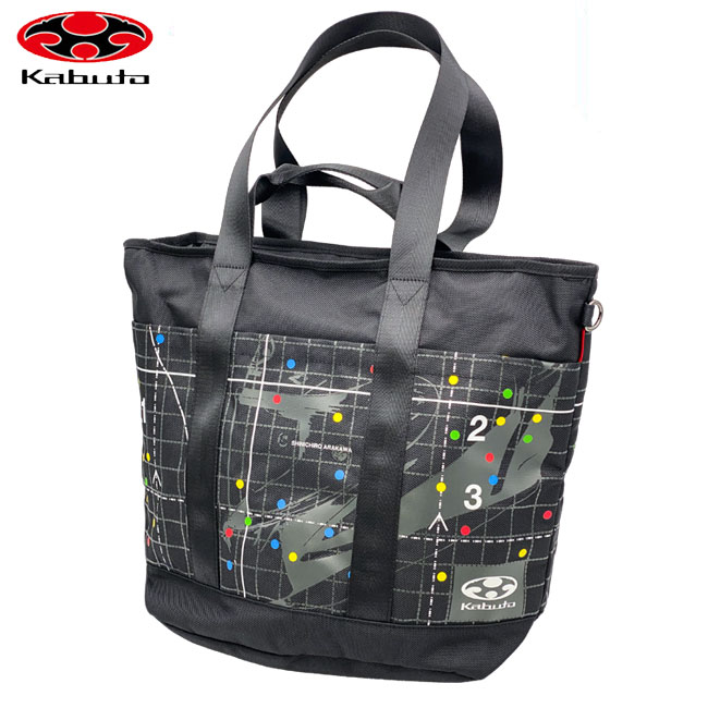 ｜商品詳細商品名：KABUTOヘルメットトートバッグメーカー名：OGK KABUTO/オージーケーカブトJAN：4966094642303カラー：ブラック定価：￥12,100(税込)｜おすすめポイントパリコレクションデザイナー荒川眞一郎氏と...