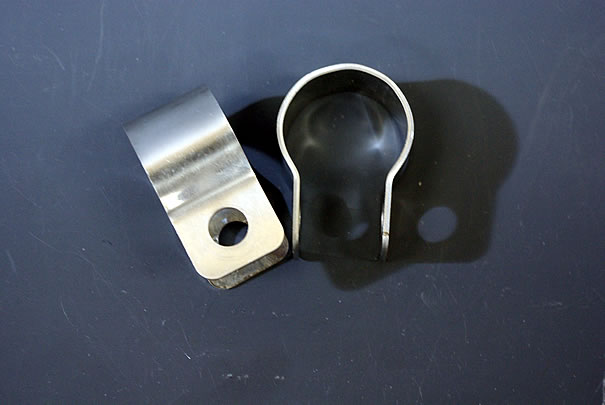 【ワールドウォーク】ウインドスクリーン・メーターバイザー [WSシリーズ] 【World Walk [ワールドウォーク]】1.25インチハンドル用クランプ [125handle] ■商品情報 WS-02　WS-03はあらゆるハンドル形状に対...