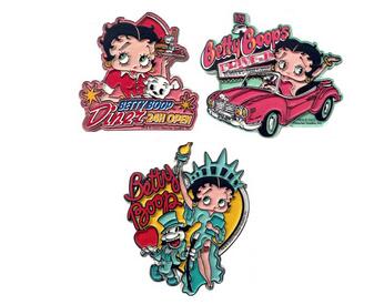 ☆★☆【BETTY BOOP】VINTAGE RUBBER MAGNET / ビンテージラバーマグネット☆★☆ 黒い部分が浮き出し凹凸のある立体的なデザインです！ メモやクーポンを留めて、実用的に使用も出来てGOODです！ ●サイズ： DI...