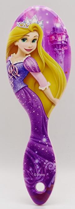 ☆★☆プリンセスヘアブラシ☆★☆ プリンセスのヘアブラシが登場です☆ お姫様気分で毎日髪をとかしちゃおう！！ 大きすぎず、小さすぎず使いやすいサイズです♪ プレゼントにもおすすめ〇 ●サイズ：H17.6xW5.2(cm) ※掲載画像と実商品...