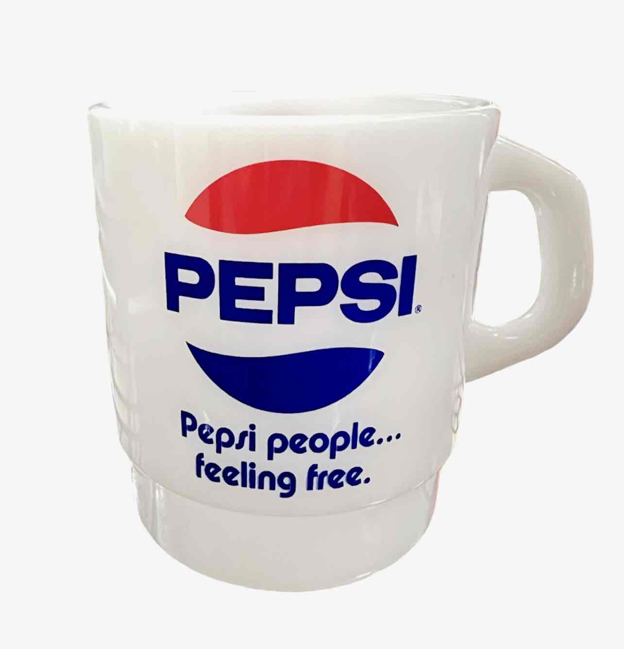 ☆★☆STACKING MUG PEPSI スタッキングマグ　PEPSI　ホワイト ☆★☆ プラスチック製スタッキングマグです。 割れにくいので、アウトドアでもご使用いただけます。 WHITE, NAVYは両面同じデザインとなっております。...