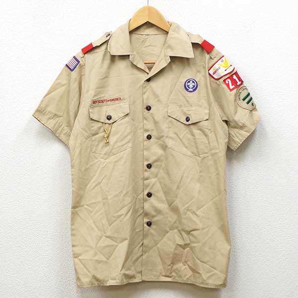 実物 ボーイスカウトシャツ BOY SCOUTS OF AMERICA ポケットが両胸にあり、ワッペン多数付きです。 MADE IN U.S.A.(アメリカ製) 【素材】コットン35%、ポリエステル65%　 使用が少なめで、特に問題のない美...