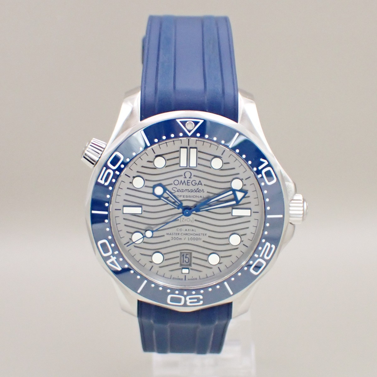ブランド名 OMEGA オメガ 商品名 シーマスター ダイバー300M コーアクシャル マスター 腕時計 カラー(文字盤カラー)/素材 シルバー ブルー/ステンレススチール リファレンス シリアル・製造番号 - サイズ .ケースサイズ/厚さ...