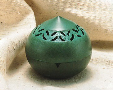 高岡銅器　香炉・香立て 素材 青銅(ブロンズ)製 作者 馬場忠寛 サイズ（センチ） 高さ：約7．0×幅約9．0 高岡銅器 高岡銅器は、1611年二代目加賀藩主前田利長が、高岡築城に際し、城下の繁栄をはかる産業政策として鋳物師を招き、鋳物工場...