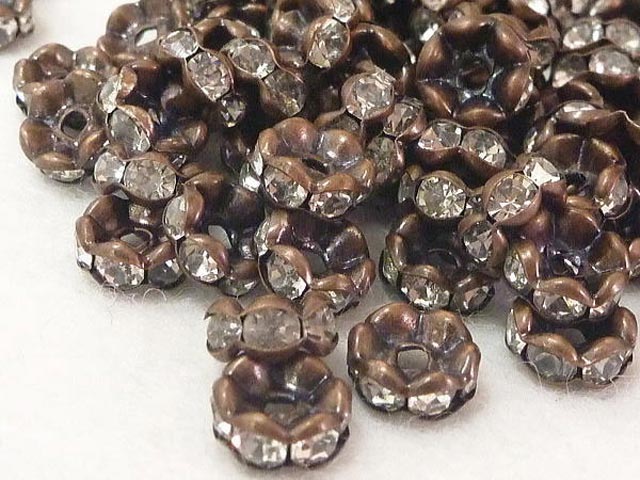 商品説明ビーズアクセサリーの定番パーツのひとつ、ロンデルです。ビーズの間に挟んだり、他のパーツと組み合わせて使うなど色々なアクセサリーに使用できます。コチラの商品は少数でお買い求めやすい【少数販売】もございます。サイズ・数量約8mm約50個...