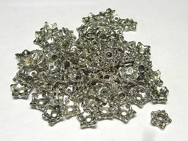 商品説明コチラの商品はまとめ買いでとてもお得な【パック販売】もございます。サイズ・数量約6mm10個色シルバー(銀古美)注意　