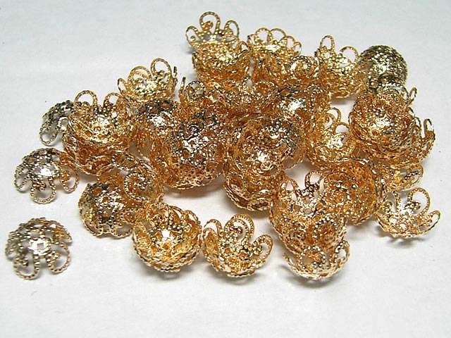 商品説明コチラの商品は少数でお買い求めやすい【少数販売】もございます。サイズ・数量約10mm約50個色ピンクゴールド(赤金色)注意こちらの商品は約50個となっておりますが、グラム換算で数えておりますので数個程度の誤差が生じる場合がございます...