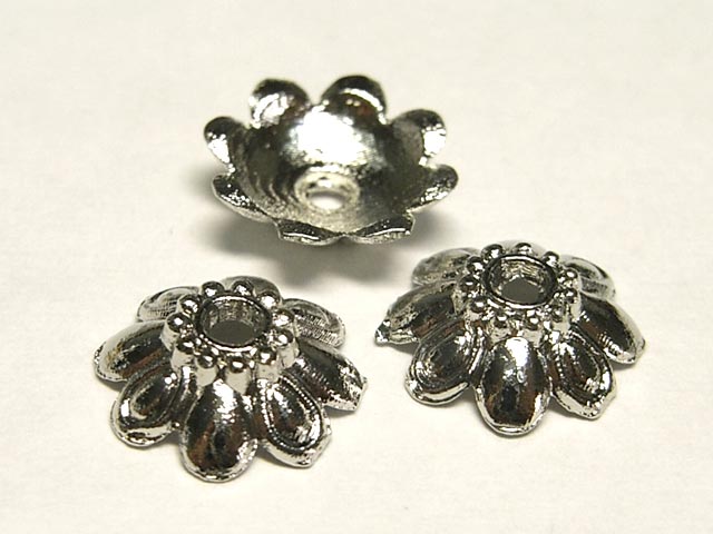 商品説明コチラの商品はまとめ買いでとてもお得な【パック販売】もございます。サイズ・数量約10mm10個色ロジウム シルバー(銀色)注意　