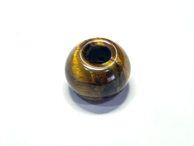 約18mm×12mm 穴約8mm商品写真はできる限り実物の色に近づけるよう加工しておりますが、お客様のお使いのモニター設定、お部屋の照明等により実際の商品と色味が異なる場合がございます。 加工した形ですので穴の位置がずれていたり形自体が歪な...