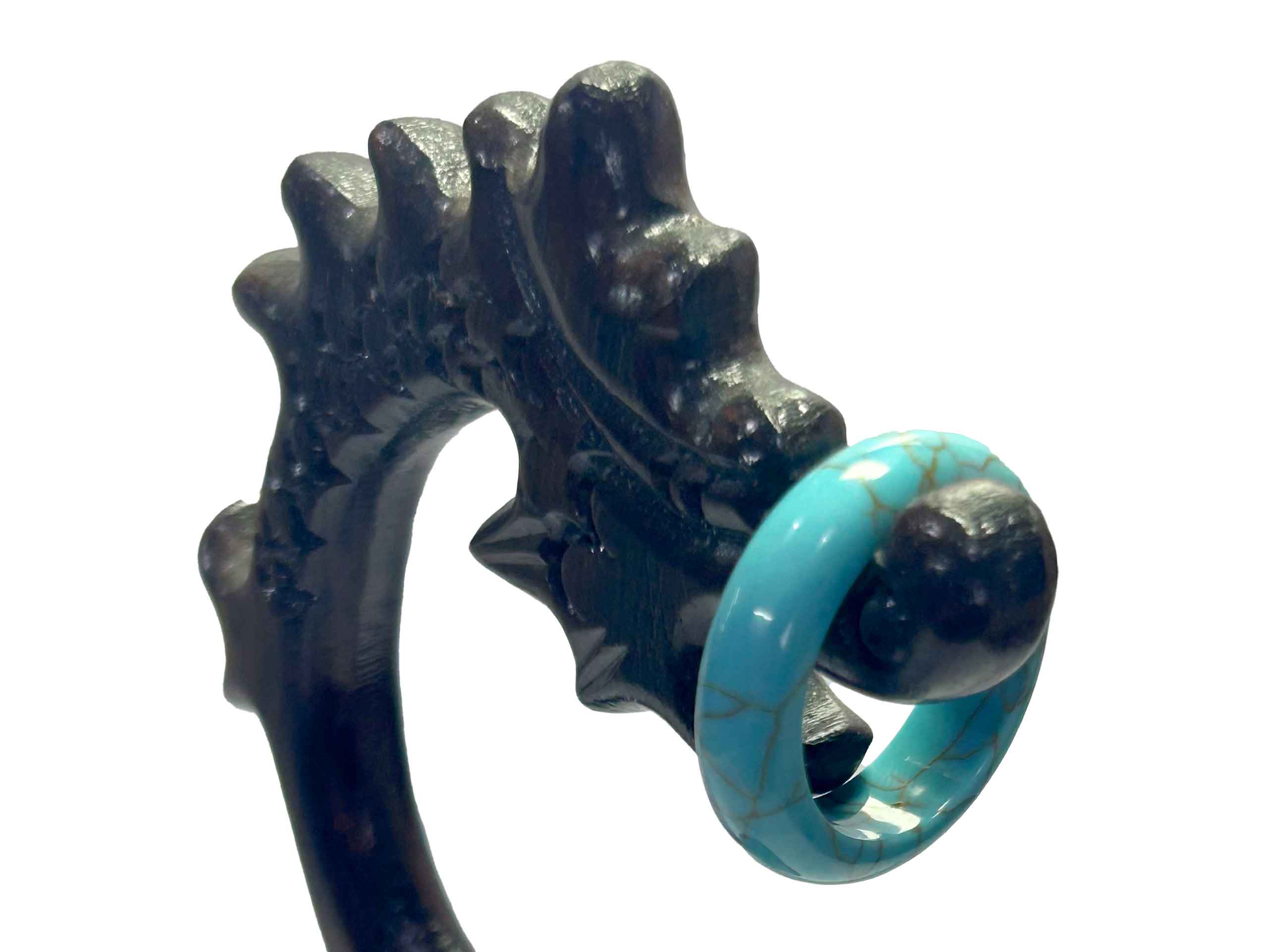 ・内径約18mm×約厚さ3mm×約高さ5mm天然素材ですので色の濃淡や模様の出方にも個体差があります。商品画像はお使いのモニター設定、照明等により実際の商品と色味が異なる場合がございます。※龍台座は備品です。