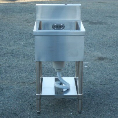 業務用 ステンレス 1槽 シンク W450 D600 H800(+150)mm 厨房 槽内寸W37D46深24cm BG右ふくらみ W45cm 商品は中古品です。 多少の傷汚れあります。 状態画像にて判断願います。 バックガードの右側サイド...
