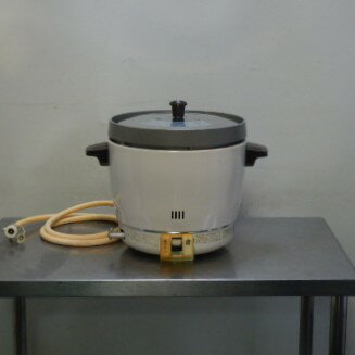 2 2009年製 リンナイ 2升炊き 都市ガス 炊飯器 RR-20SF2 W431D335H348mm 商品は中古品です。 多少の傷汚れあります。 状態画像にて判断願います。 点火動作確認済です。 実際に米は炊いていません。 初期不良の場合...