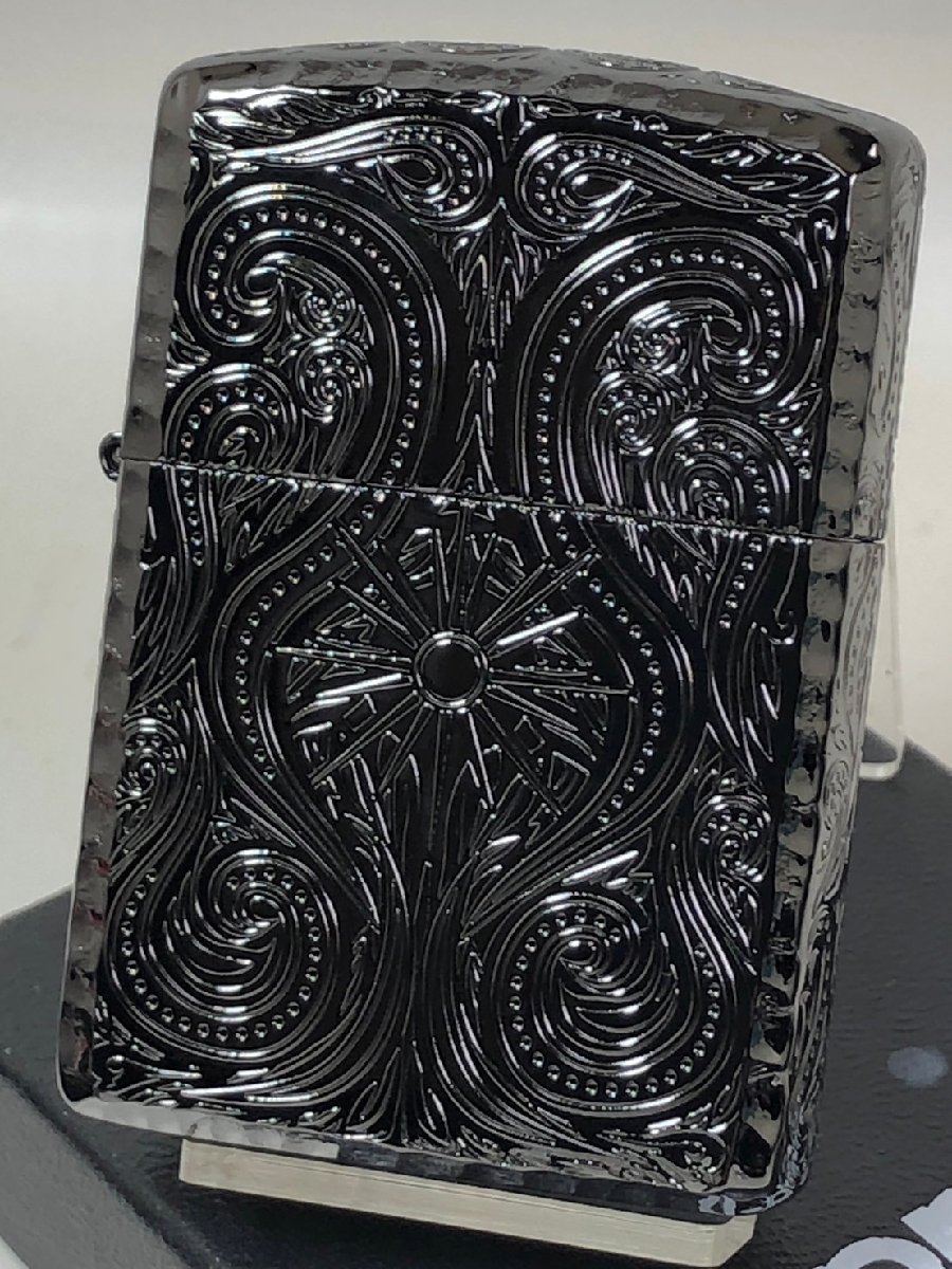 豪華！　Zippo ARMOR Case　アーマー　アラベスク　ブラックニッケル　唐草　5LA-BN　☆5面加工☆ ■Zippo ARMOR Case、アーマーの厚みを最大限に生かした逸品!!　アーマーでしか表現できない複雑な造形を表現して...