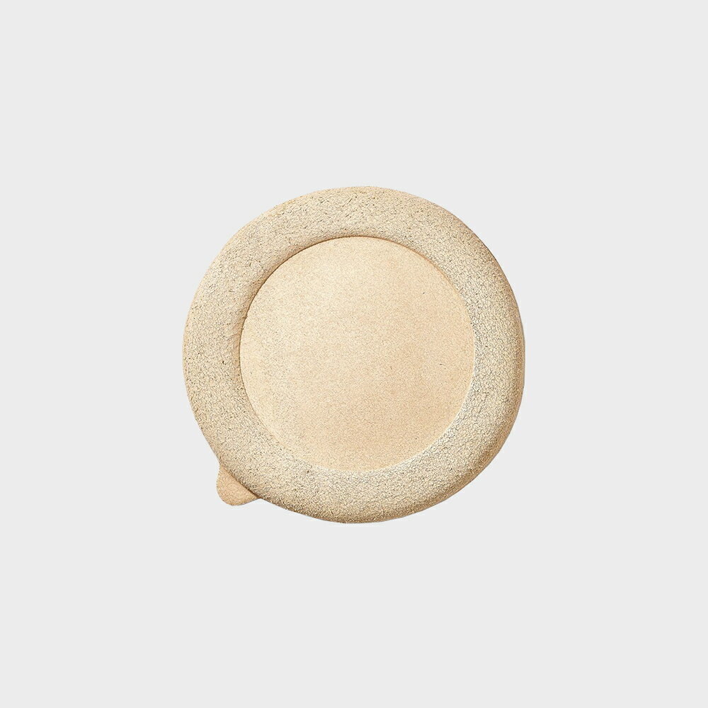 生成りのキャンバスのように美しいレザー製ケース caseLEFT. 蓋つき小物入れ TAB_round 180 case LEFT. TAB round 180 caseLEFT.は、縫製することなく、型押しによりレザーそのものに構造を持た...
