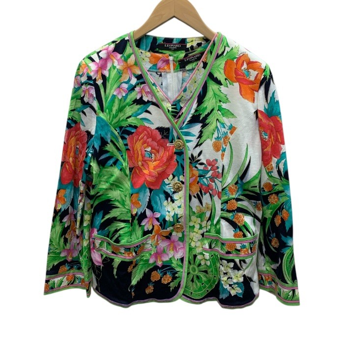 商品名 LEONARD/レオナール/アンサンブル/ジャケット×半袖カットソー/花柄/総柄/金ボタン/サイズL/レディース/FE0132 管理番号 PDECIKK162PK コンディション・サイズなど この商品の参考ランクは　中古AB N 使...