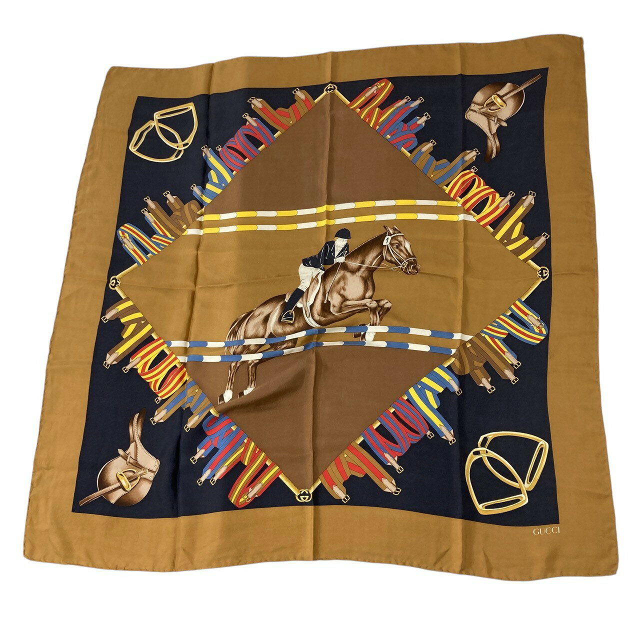 商品名 GUCCI/グッチ/馬術/スカーフ/メンズ/RS1597 管理番号 PDN91RXMGZZW コンディション・サイズなど この商品の参考ランクは　中古AB N 使用されていない未使用・新古品になります。 S 数回程度の使用品で、ほと...