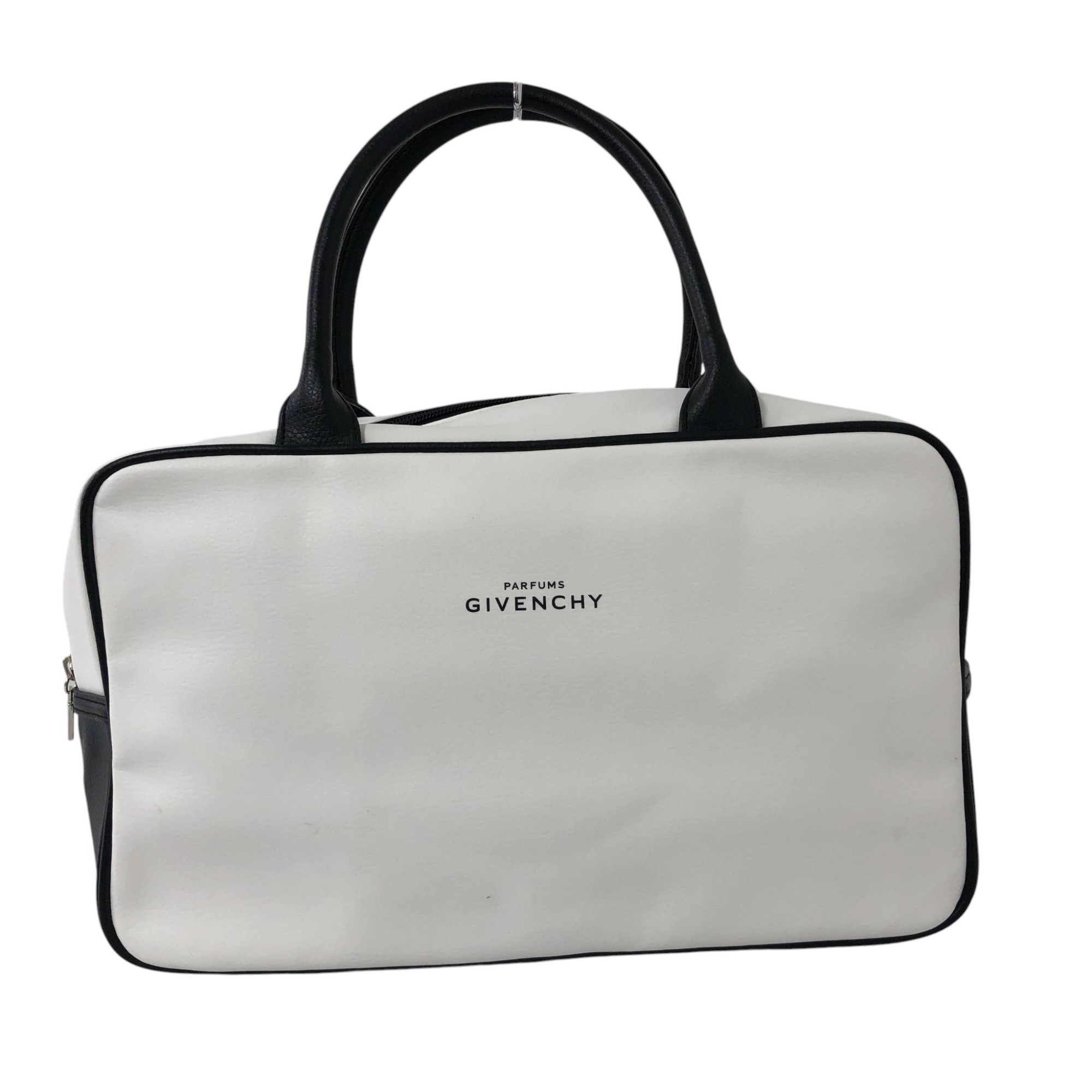 商品名 GIVENCH/ジバンシィ/ノベルティバッグ/ホワイト/フェイクレザー/RS1706 管理番号 PD6EIOA924OG 詳細 高さ 約18cm 外ポケット 箇所 幅 約33cm 内ポケット 2箇所 マチ 約13cm 開閉タイプ チ...
