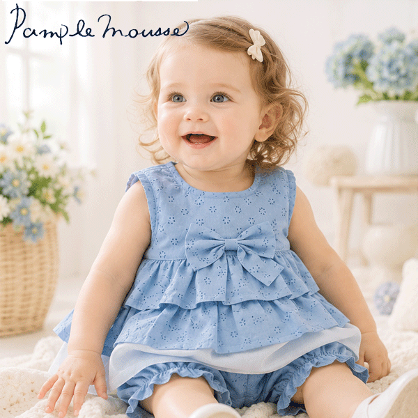 商品説明 Pample Mousse(パンプルムース)のベビー服は、日本製の生地を使用し、全て国内の工場で縫製・検品しているmade in japanのブランドです。 繊細な刺繍レースのフリルチュニックと無地のブルマがセットになったベビー服...