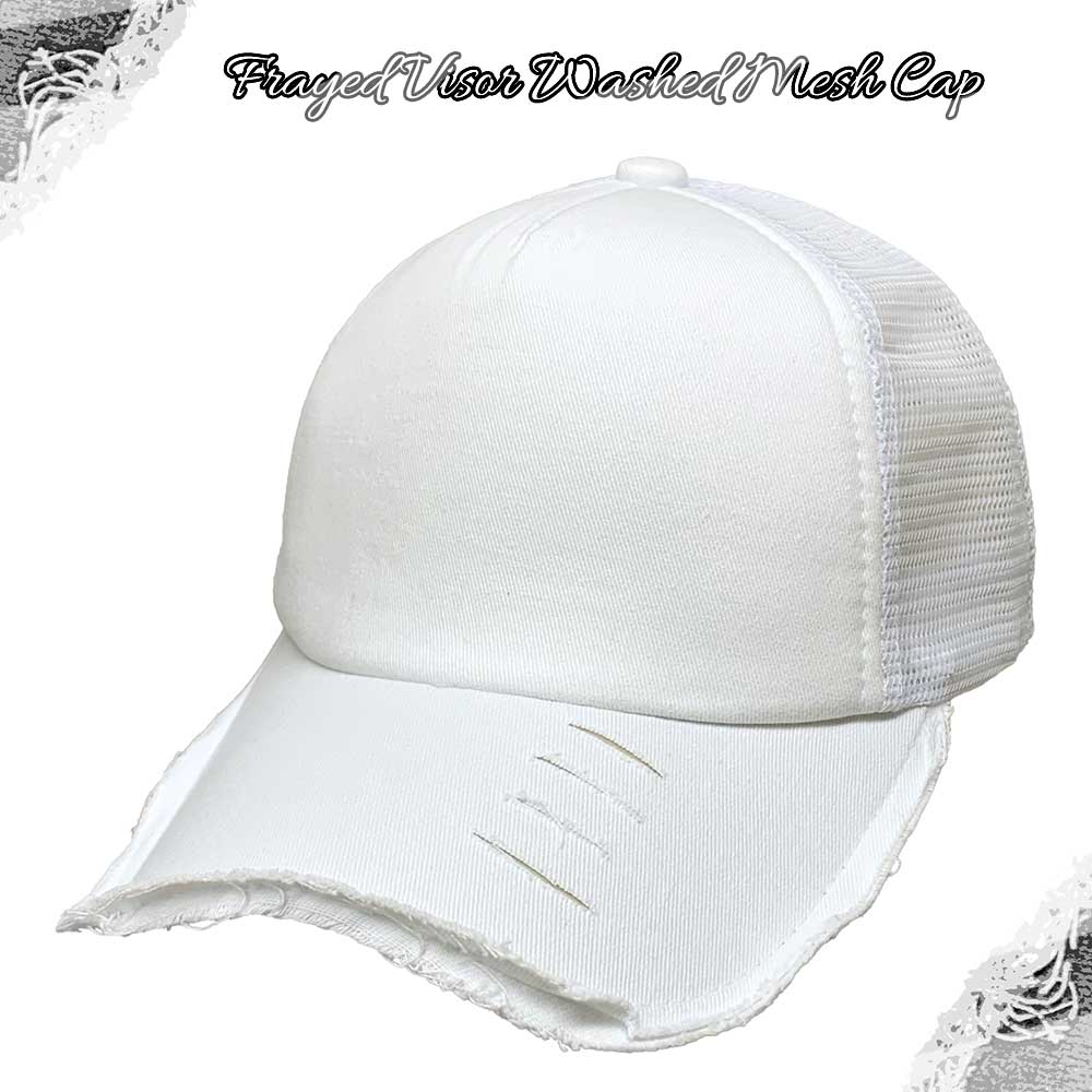 ■商品詳細 　フロントパネルがスポンジのメッシュキャップ 　作りについて。 ・フロントパネルはスポンジ生地にコットンツイル地が張られた生地。 ・ツバ部分はコットンツイル地に裏地が張られ、芯部分はプラ製。 ・サイズ調整はスナップバック。 　ウ...