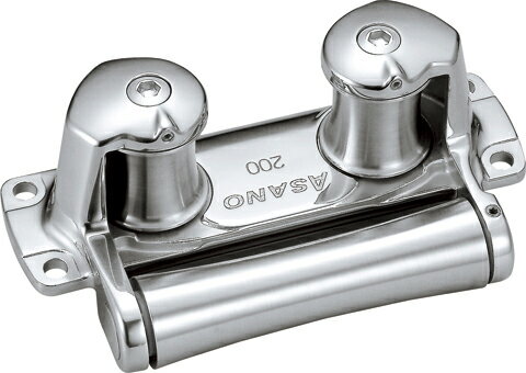 コメント 三方ローラーです。メーカー：浅野金属工業品名：三方ローラー本体は曲線的なラインを持つ一体型ボディ。ロープの引っ掛りを防ぎます。※材質：本体、ローラー＝特殊ステンレス　軸＝SUS304　ブッシュ＝ナイロンサイズ(mm):150L(m...