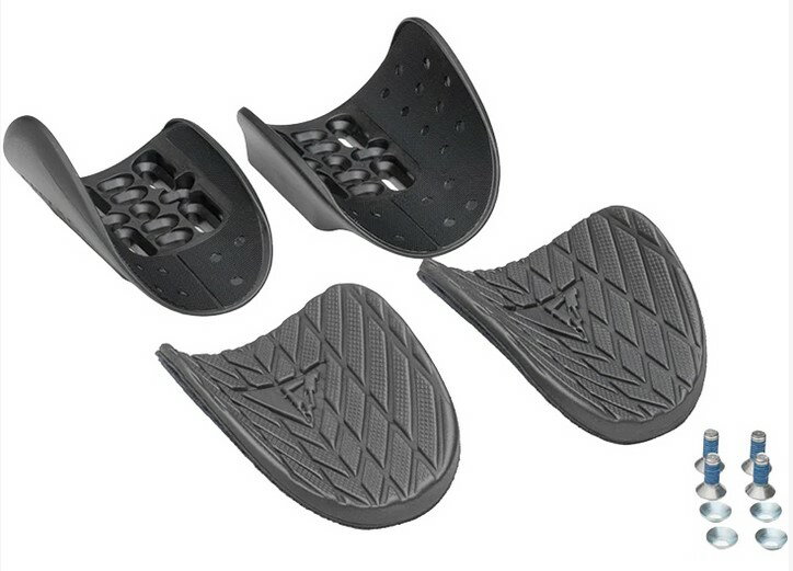 定評のあるRace+と同じカーブを持ち、外側の壁を高くしたモデル。ライダーは狭いポジションを安定してキープすることができ、さらにカップとパッドの側面は空気がスムーズに流れるように設計され、カップのエッジ付近の空力性能を高めています。現行およ...