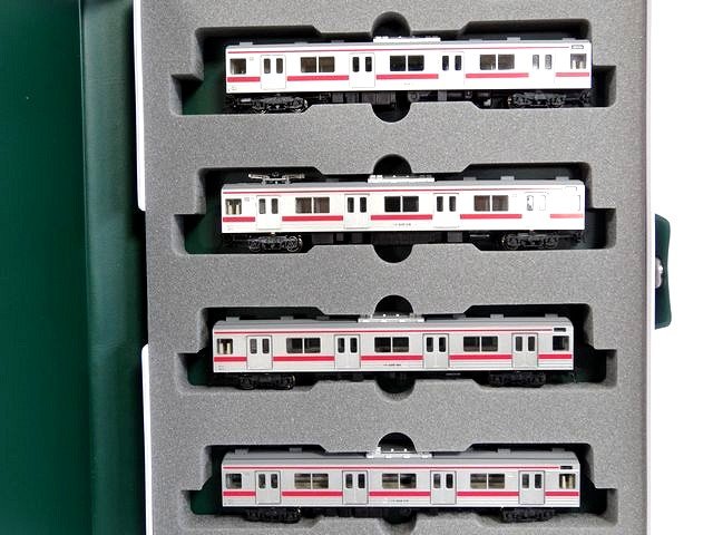 【コメント】：動作未確認です。 【サイズ】：全長約13cm 【付属品】：専用のケース 【ランクAB】：全体的に目立つ欠点はありませんが、多少のキズや汚れはある物としてお考え下さい。 当店は3人以上の現役鑑定士が鑑定済みで全て本物です 参考上...