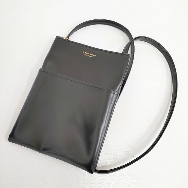 L101281-92408-25 商品説明 ブランド CLASKA アイテム ショルダーバッグ G&S DO BANK フラットポシェット ポーチ カラー ブラック※色は実物を見て判断したものを記載しております。発売時のカラー展開は把握して...