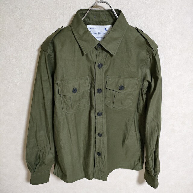 L221194-1926081-29 商品説明 ブランド Serra Retreat アイテム 長袖シャツ 新品 サイズXS Work It エポレット カラー カーキ(タグ表記：Army Green)※色は実物を見て判断したものを記載して...
