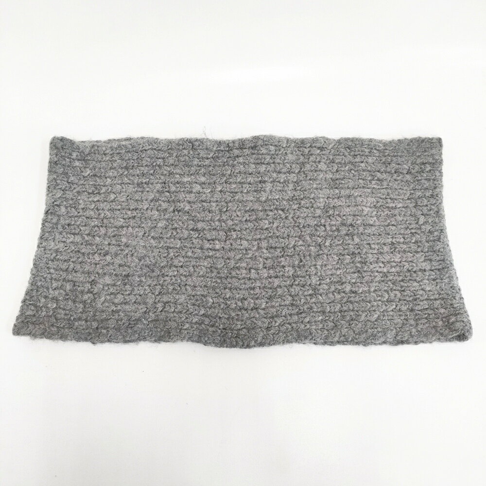 L268987-910408-49 商品説明 ブランド nest Robe アイテム ネックウォーマー ウール アルパカ スヌード カラー グレー※色は実物を見て判断したものを記載しております。発売時のカラー展開は把握しておりませんので、メ...