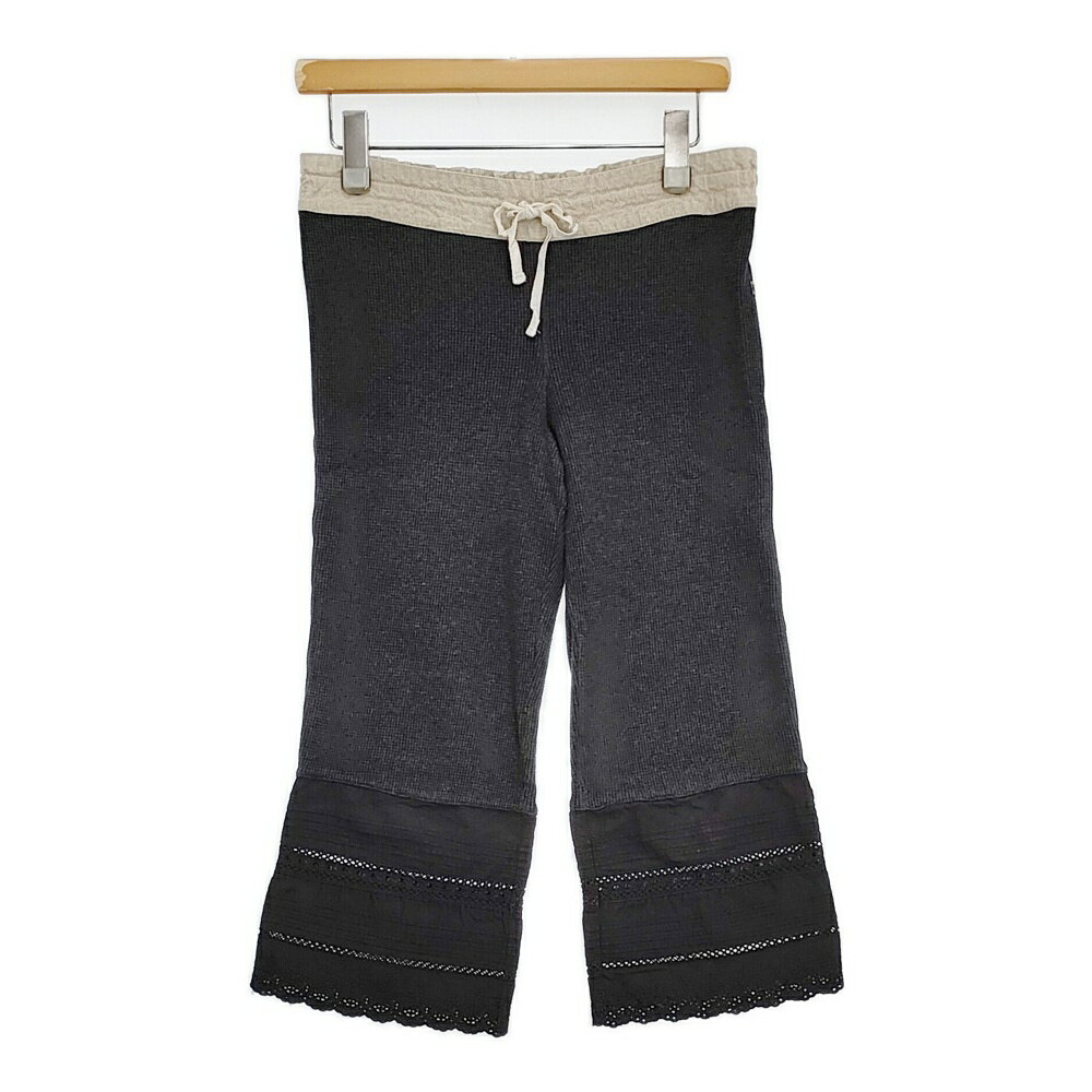 L280532-91308-15 商品説明 ブランド Conges payes & ADIEU TRISTESSE アイテム クロップドパンツ イージーパンツ カプリパンツ レース カラー グレー ブラック※色は実物を見て判断したものを記載...
