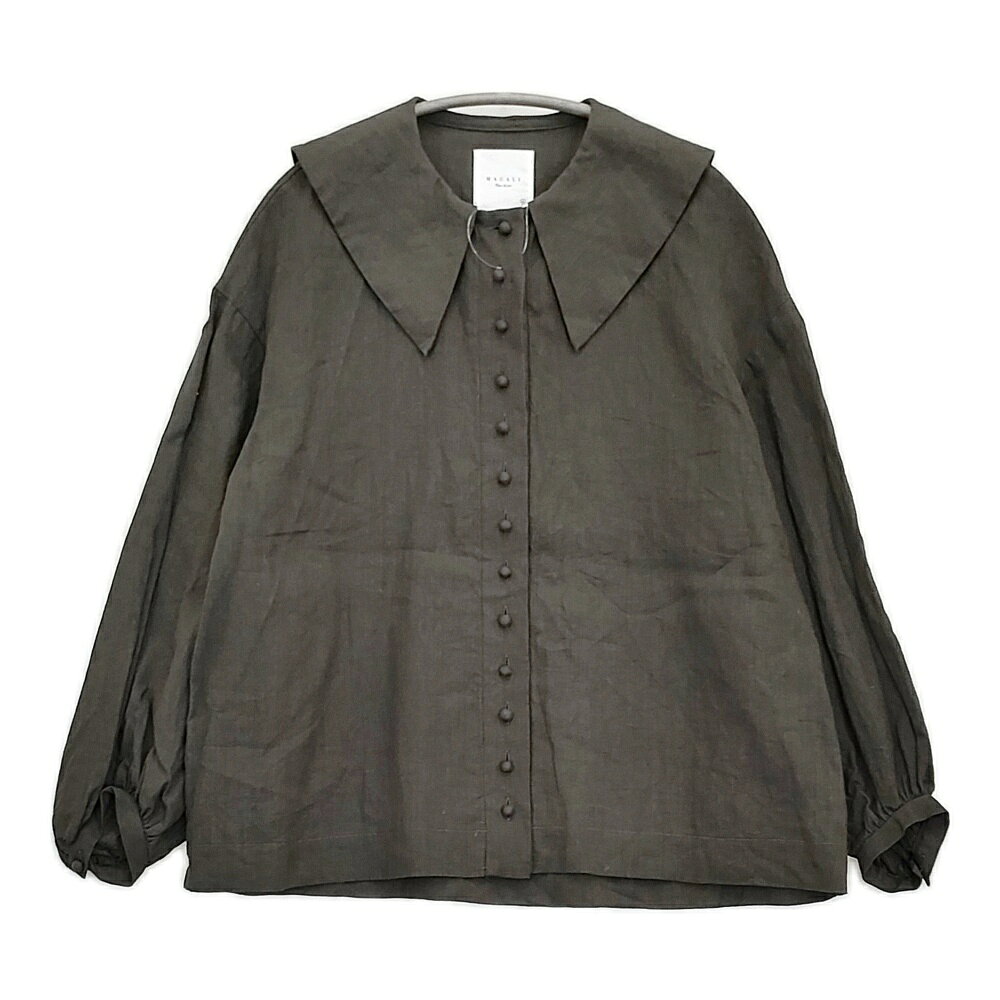 L280305-952008-139 商品説明 ブランド MAGALI アイテム ブラウス シャツ リネンパピエ グランカラーブラウス 定価25300円 カラー チャコールグレー※色は実物を見て判断したものを記載しております。発売時のカラー...