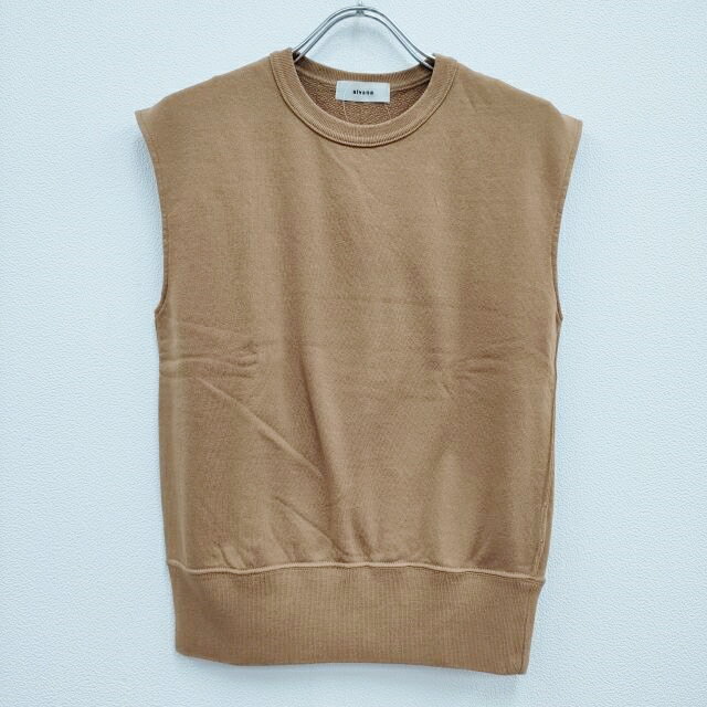 LF94816-96008-39 商品説明 ブランド alvana アイテム Tシャツ カットソー ノースリーブスウェット ベスト サイズ0 カラー ベージュ※色は実物を見て判断したものを記載しております。発売時のカラー展開は把握しておりま...