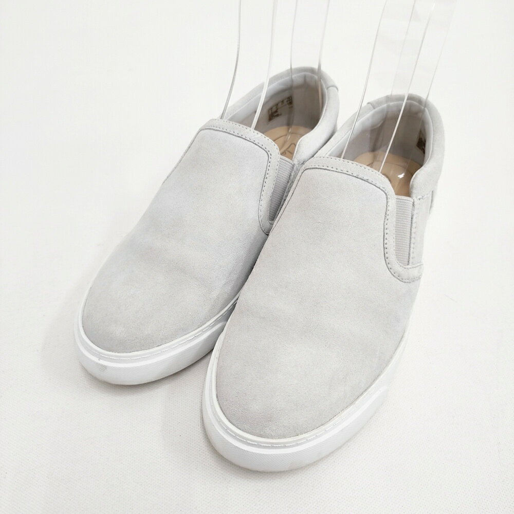 L258713-92608-29 商品説明 ブランド Clarks アイテム スリッポン レザー サイズUK4 US6.5 カラー グレー※色は実物を見て判断したものを記載しております。発売時のカラー展開は把握しておりませんので、メーカー公...