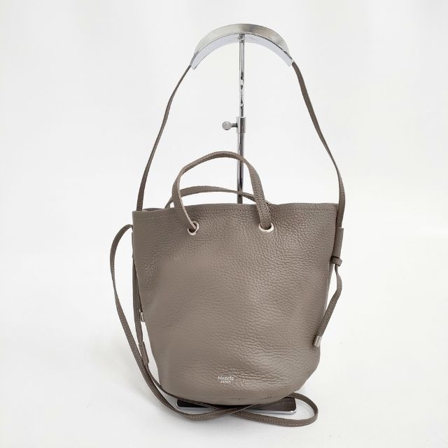 L275910-929908-89 商品説明 ブランド blancle ブランクレ アイテム トートバッグ レザー S.LEATHER CIRCLE HANDLE BAG 2way ショルダーバッグ カラー ベージュ※色は実物を見て判断した...