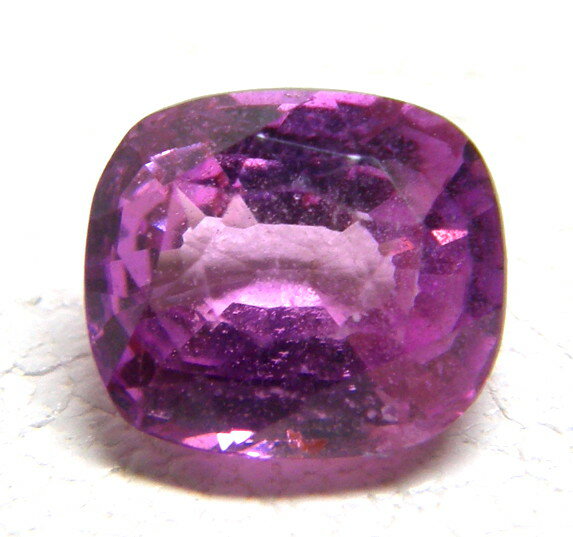 宝石名 非加熱ピンクサファイア 産地 スリランカ産 重さ 1.56ct サイズ 6.9x6.01x3.94ミリ 色 ピンク色 商品説明 テリ良い 色合い濃いめ インクリュージョン裸眼では目立たない海外鑑別 日本ソーティング付き FTIR鑑別...