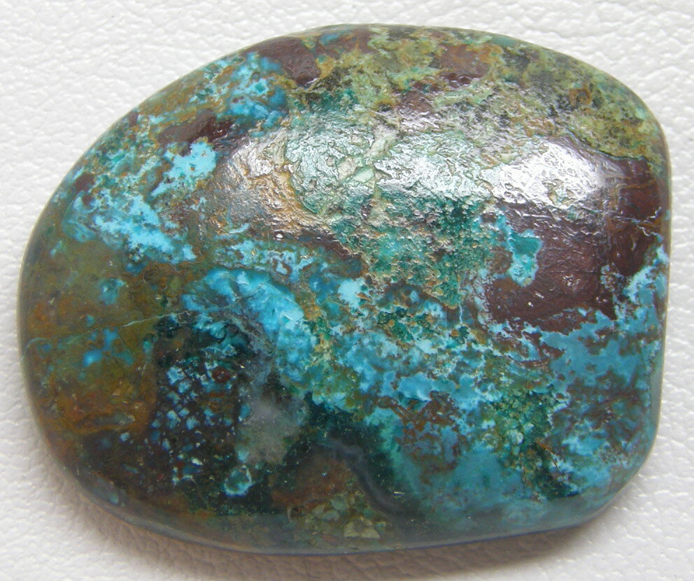 宝石名 天然クリソコーラ　マラカイト 産地 アフリカ産 重さ 35.85ct サイズ 28x23x6.6ミリ 色 青緑色 商品説明 大きいクリソコーラ　マラカイト。 発送 簡易書留郵便も対応しています。重さにより価格変わります。基本430円