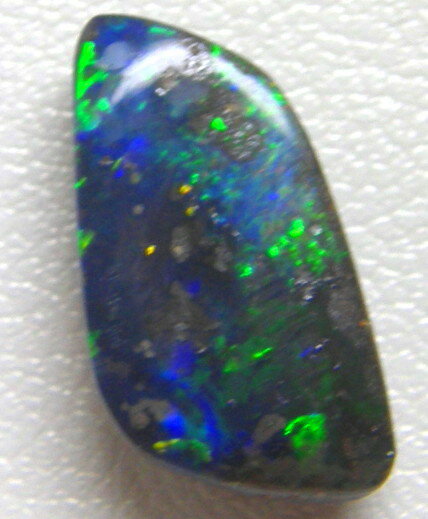 宝石名 天然ボルダーオパール 産地 オーストラリア産 重さ 4.55ct サイズ 15.4x8.2x4.6ミリ 色 遊色 商品説明 綺麗な遊色 ブラックオパールのようです。 発送 簡易書留郵便も対応しています。重さにより価格変わります。基本...