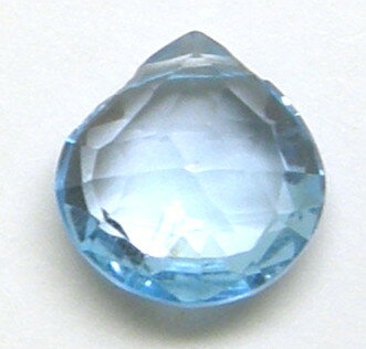 宝石名 天然ブルートパーズ 産地 ブラジル産 重さ 1.47ct サイズ 7.8x7x4ミリ 色 青色 商品説明 先端 横穴貫通穴あけ加工済み 。 発送 簡易書留郵便も対応しています。重さにより価格変わります。