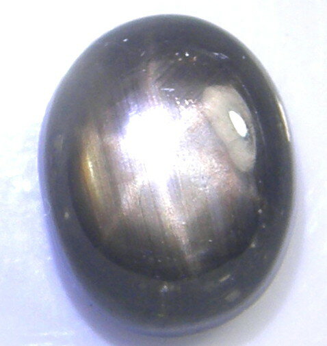 宝石名 天然ブラックスターサファイア 産地 タイ産 重さ 4.15ct サイズ 9.8x7.7x4.5ミリ 色 黒色 商品説明 スター効果良いブラックスターサファイア。 発送 簡易書留郵便も対応しています。重さにより価格変わります。基本430円