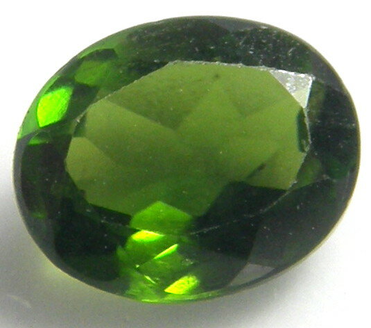 宝石名 天然クロムダイオプサイト 産地 アフリカ産 重さ 0.62ct サイズ 6.1x5.1x2.8ミリ 色 緑色 商品説明 アイクリーン クロムダイオプサイト。 発送 簡易書留郵便も対応しています。重さにより価格変わります。基本430円