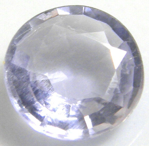 宝石名 天然パープルスカポライト「スキャポライト」 産地 ミャンマー産 重さ 0.85ct サイズ 7x7x3.2ミリ 色 ブルーイッシュパープル色 商品説明 ラウンドカット パープルカラースカポライト「スキャポライト」。 発送 簡易書留郵...