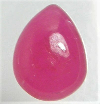 宝石名 天然　ルビー 産地 ミャンマー モンシュー産 重さ 　3．54ct サイズ 　9．5x7．1x5．2ミリ 色 　赤色 商品説明 　両面ペアシェイプカボッションカット　通常加熱石　ソーティング付。 発送 簡易書留郵便も対応しています重...