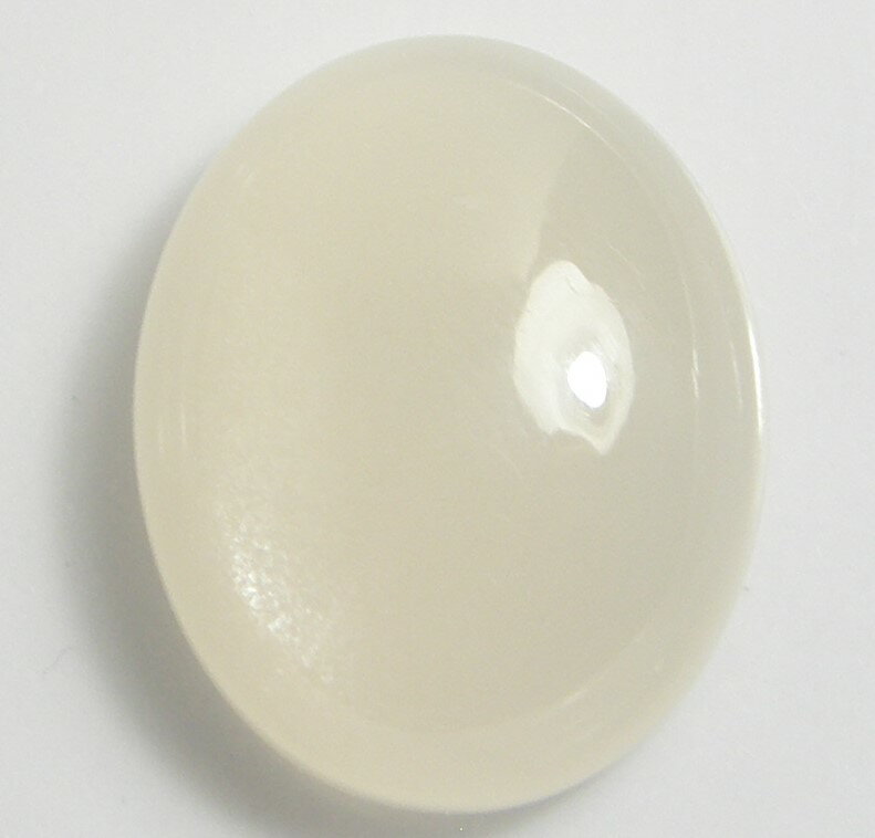 宝石名 　天然石　ムーンストーン 産地 　インド産 重さ 　13．28ct サイズ 　約18．10x14．65x7ミリ 色 　ミルキーホワイト色 商品説明 　大粒　ミルキーホワイトカラームーンストーン。 発送 簡易書留郵便も対応しています重...