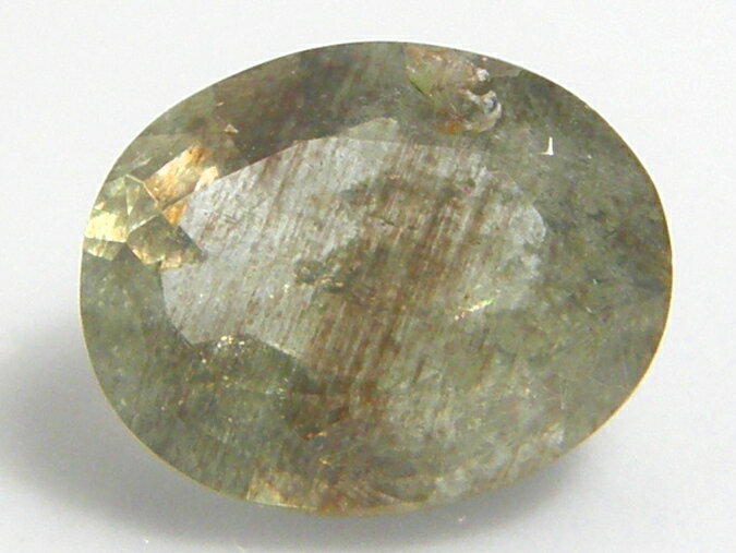 宝石名 　天然石　ライモナイトイングリーンベリル 産地 　アフリカ産 重さ 　1．55ct サイズ 石のサイズ約　8．7x7x4．2ミリ 色 　グリーン色 商品説明 　針状のライモナイト入りグリーンベリル。 発送 簡易書留郵便も対応していま...