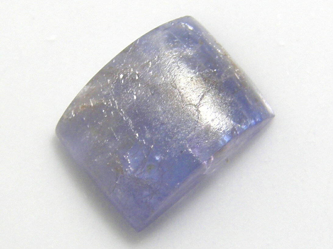 宝石名 天然　タンザナイト 産地 　タンザニア産 重さ 　2．44ct サイズ 　9．1x7x3．3ミリ 色 　青紫色 商品説明 石を傾けたりしますとキラキラとアベンチュリン効果あります。 発送 簡易書留郵便も対応しています。重さにより価格...