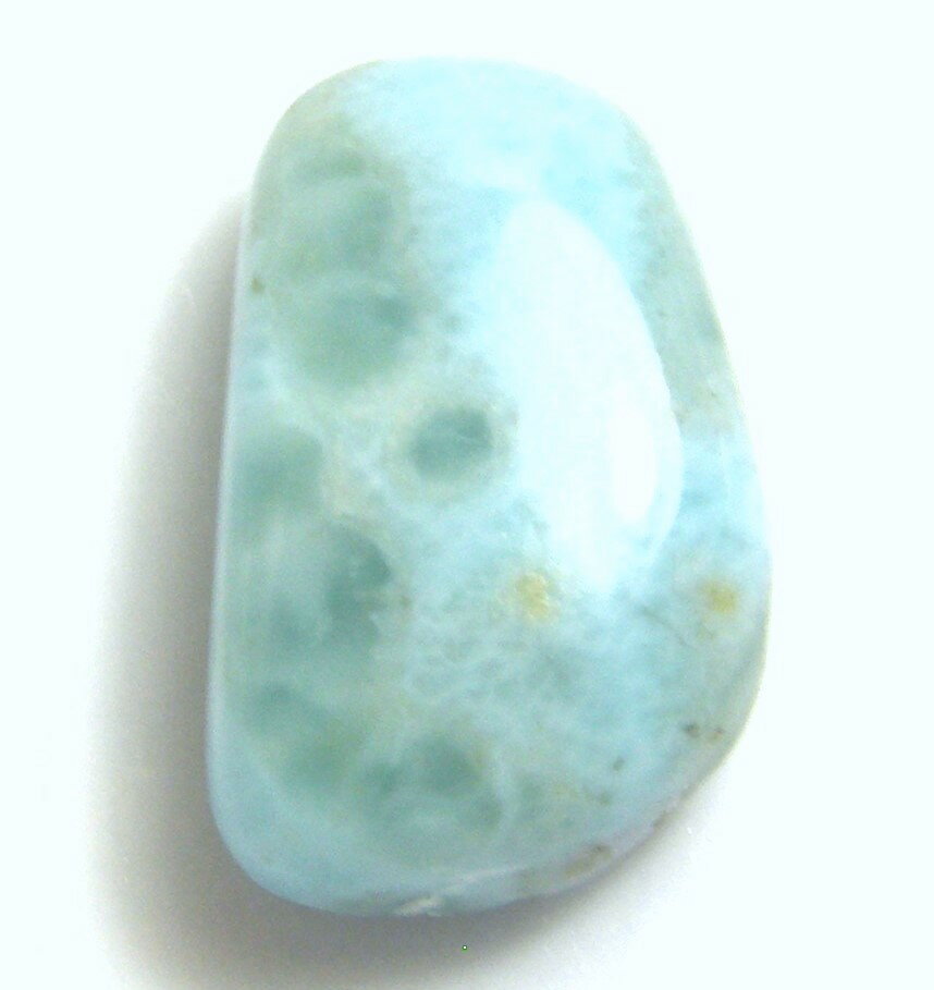宝石名 天然ラリマー 産地 ドミニカ産 重さ 10.07ct サイズ 15.8x10.2x6.7ミリ 色 青色 商品説明 大きい 青空色 ラリマー。 発送 簡易書留郵便も対応しています。重さにより価格変わります。