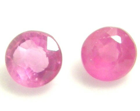 宝石名 天然ピンクサファイア 産地 ミャンマー産 重さ 2コ 0.30ct サイズ 2.9x2.9ミリ 色 ピンク色 商品説明 丸2.9ミリ 若干の色の濃さが違いありペアー 発送 簡易書留郵便も対応しています。重さにより価格変わります。